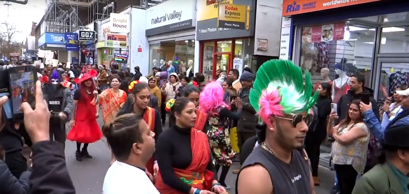 The Goan EveryDay: Fun, frolic mark Goan Carnival parade at London High ...