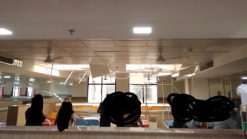 The Goan EveryDay: FALL OF FALSE CEILING ON 3RD FLOOR OF DIST HOSPITAL