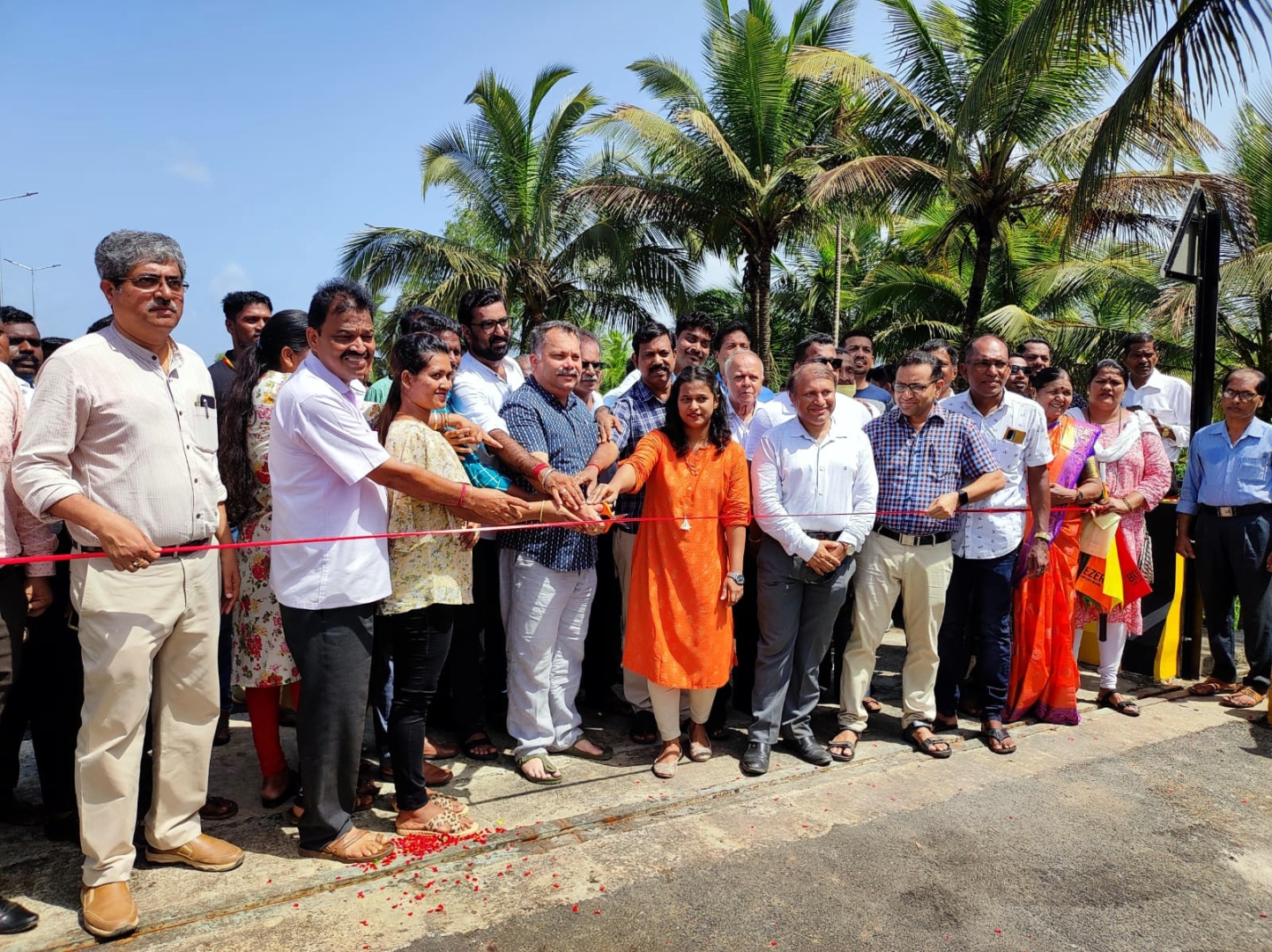 The Goan EveryDay: 1st phase of 4-lane bridge opened at Curchorem