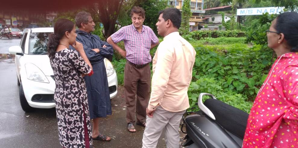 The Goan EveryDay: PWD, locals inspect overflowing sewage manholes at ...