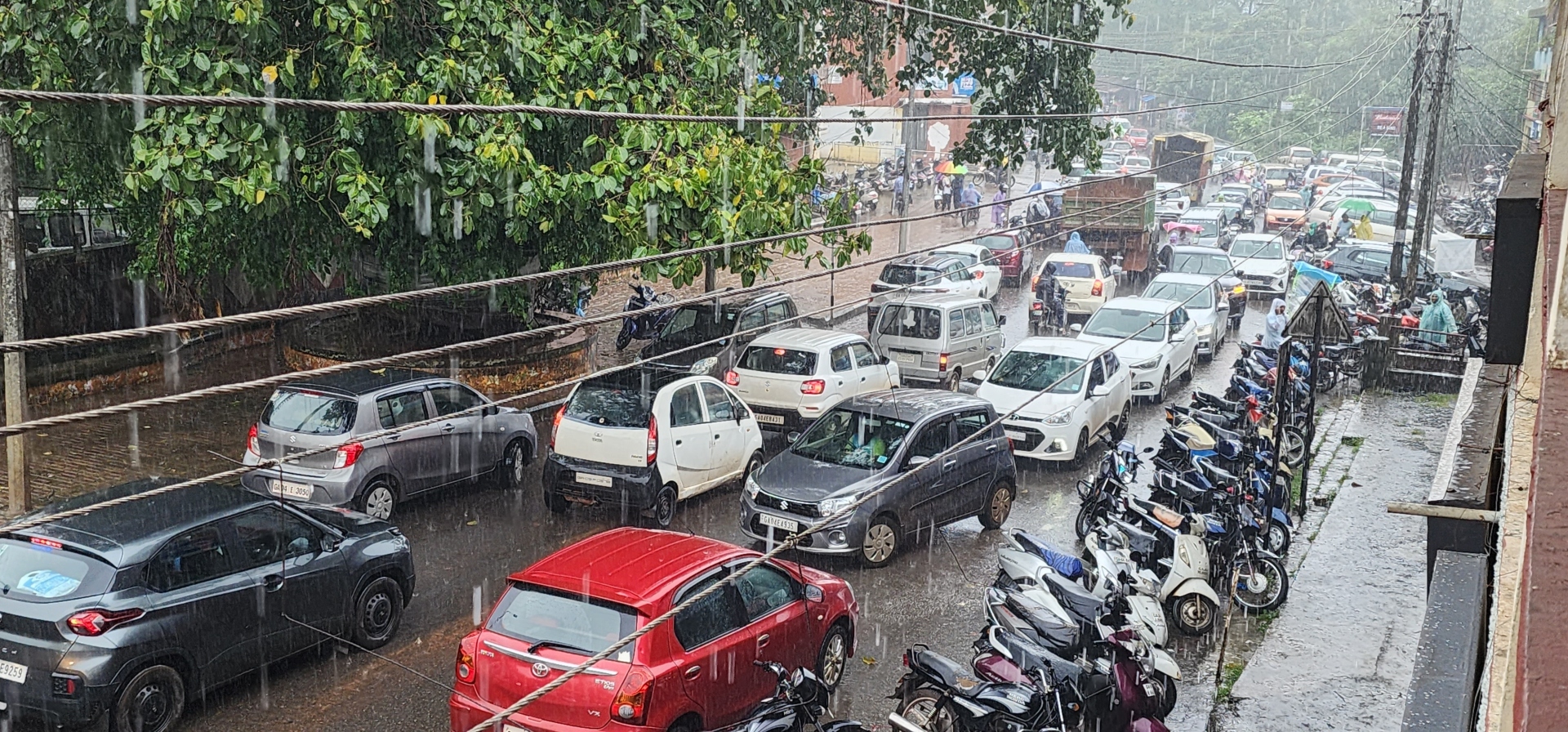 The Goan EveryDay: Citizens throng Sattari waterfalls, city areas ...