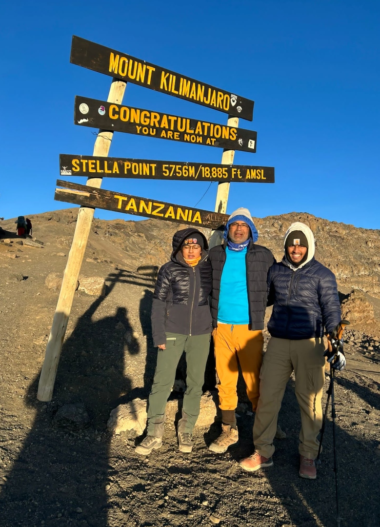 The Goan EveryDay: ﻿Goan runner, son, daughter conquer Mount Kilimanjaro