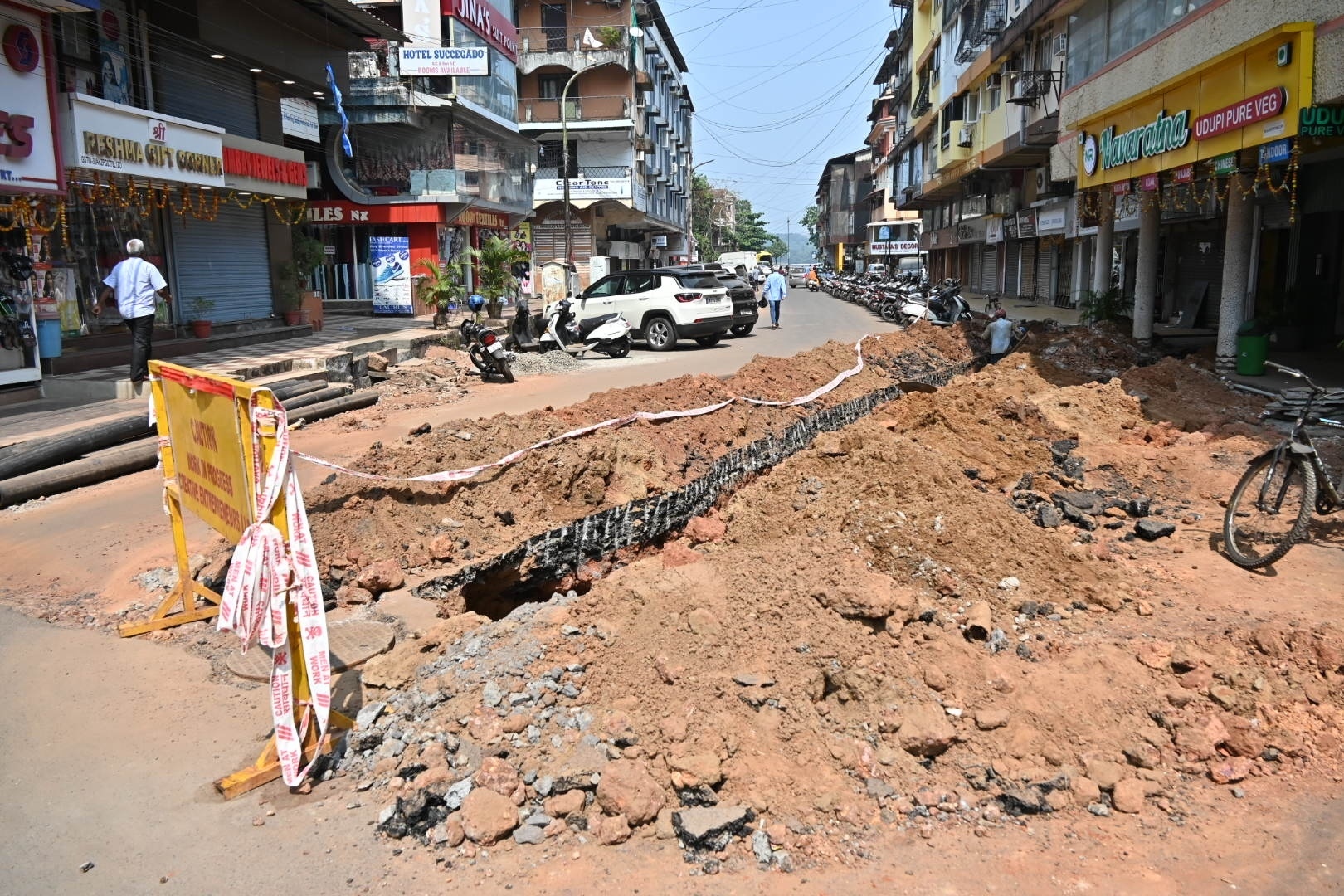 The Goan EveryDay: ﻿Smart City digging spews dust, traffic chaos on ...