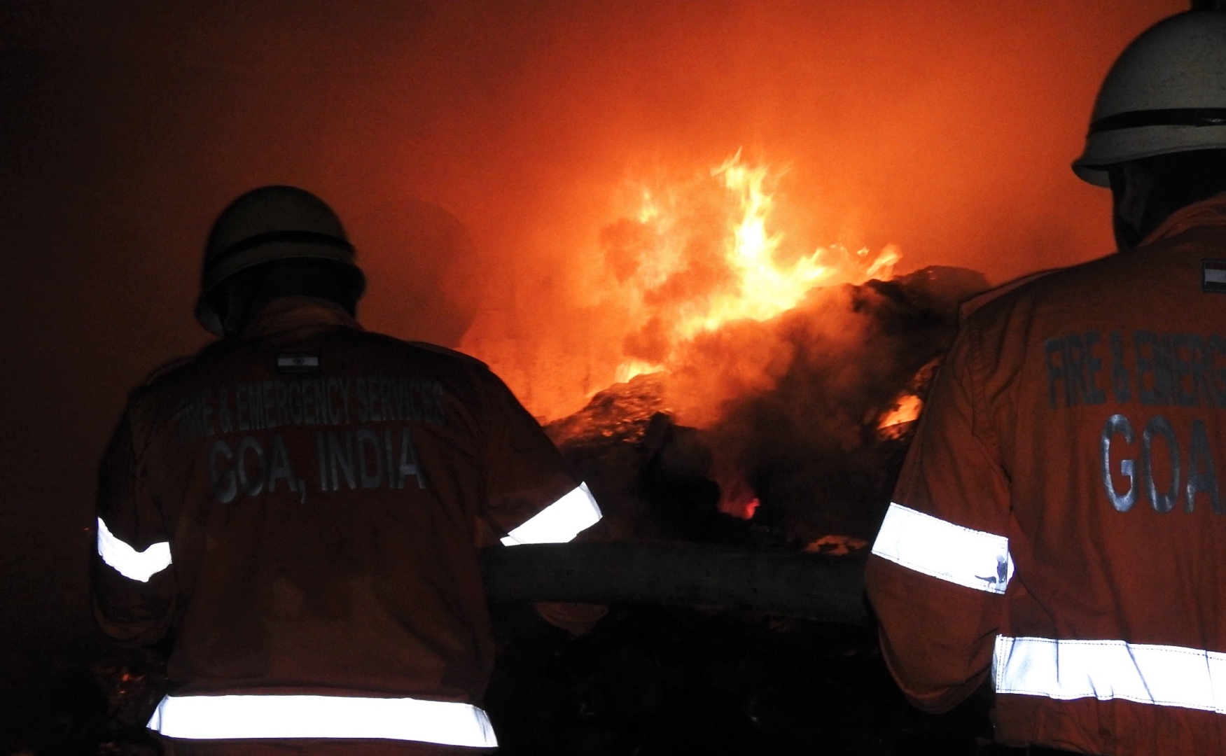 The Goan EveryDay: Fire at Nessai industry triggers outrage among locals