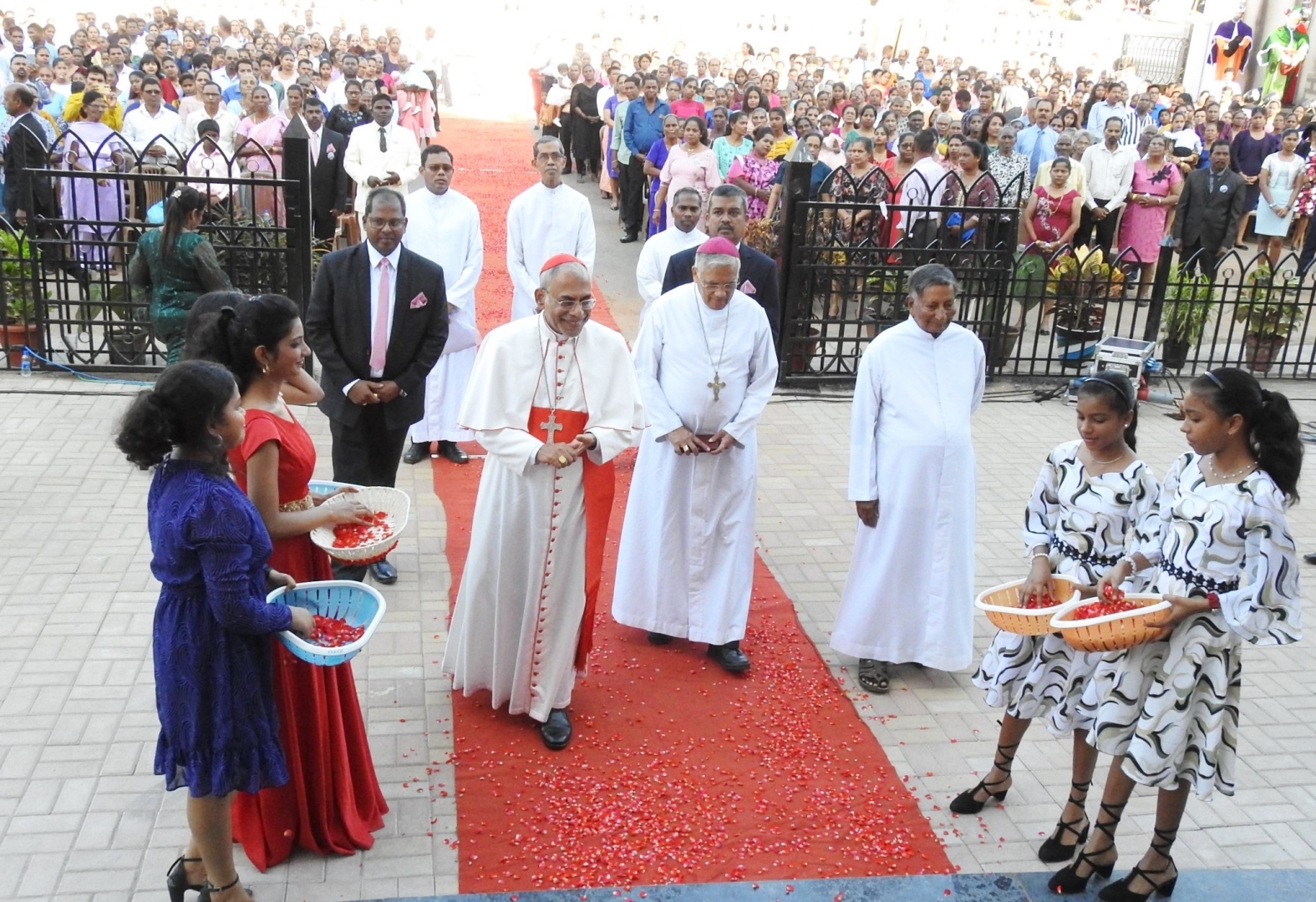The Goan EveryDay: New Nuvem Church inaugurated with solemn ceremony