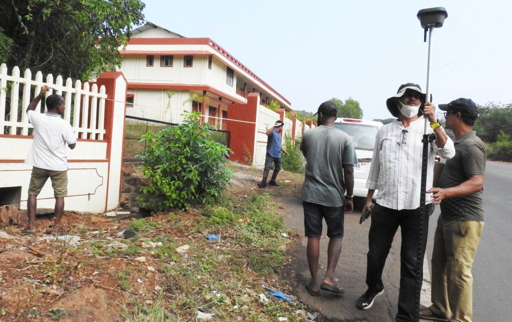 The Goan EveryDay: Kabrastan tangle resurfaces: Demarcation drama drags ...