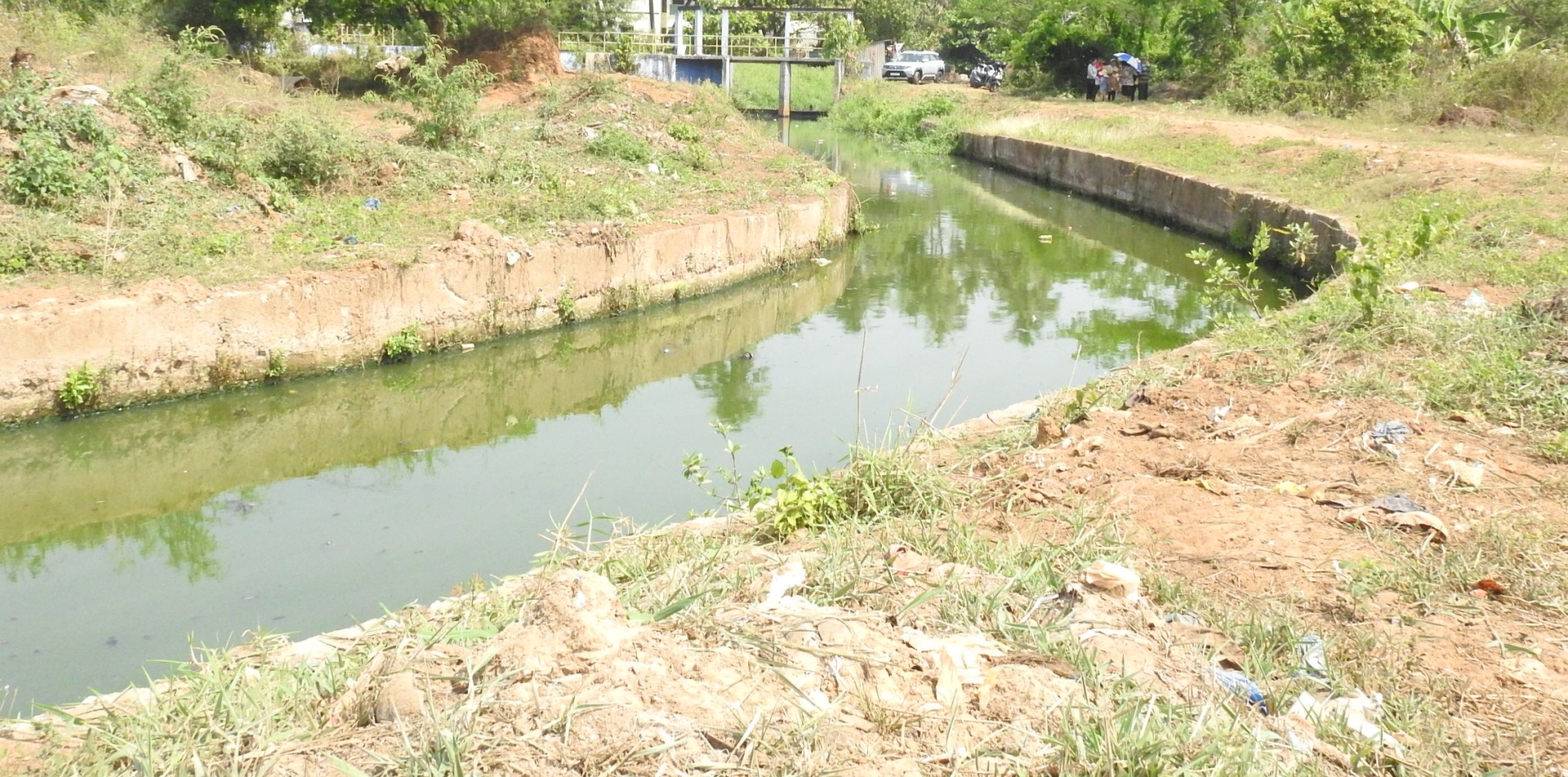 The Goan EveryDay: Margao sewage water continues to flow in Salpem lake