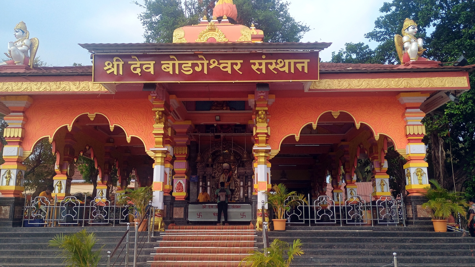 The Goan EveryDay: Gang robs Bodgeshwar temple at Mapusa