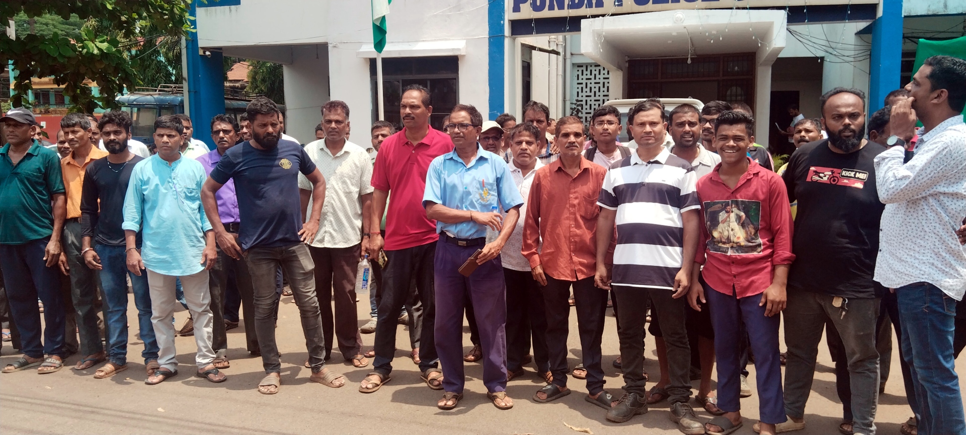 The Goan EveryDay: PWD staff livid over assault of fellow worker, march ...