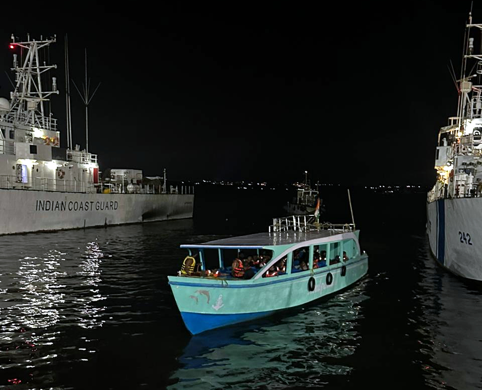 The Goan EveryDay: 2 booked for operating boat without licence ...