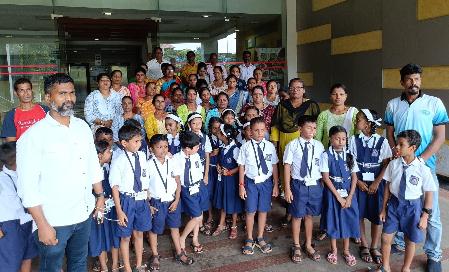 The Goan EveryDay: Parents, students protest school principal’s transfer