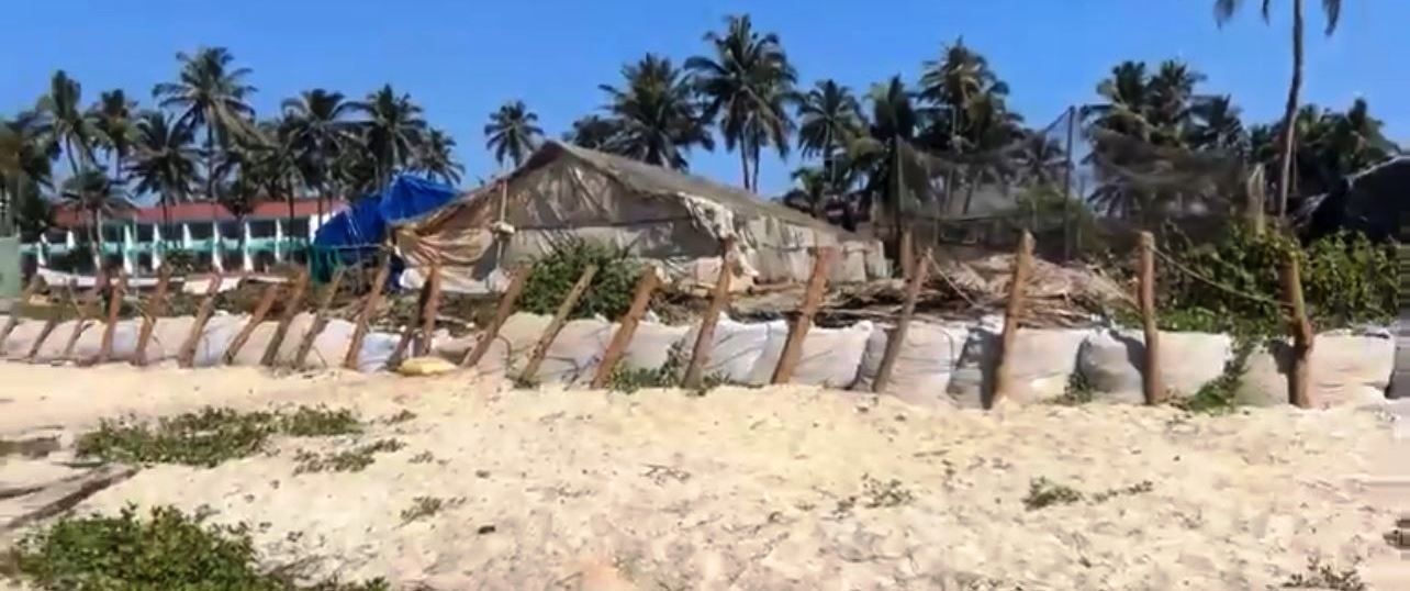 The Goan EveryDay: Colva beach adopts geo bag technology to combat sea ...
