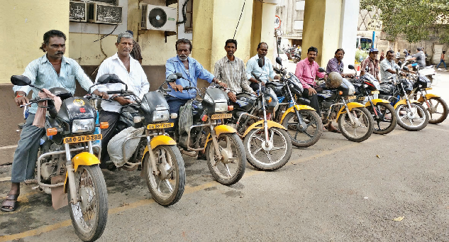 The Goan EveryDay: Mormugao motorcycle pilots demand counter at Dabolim ...