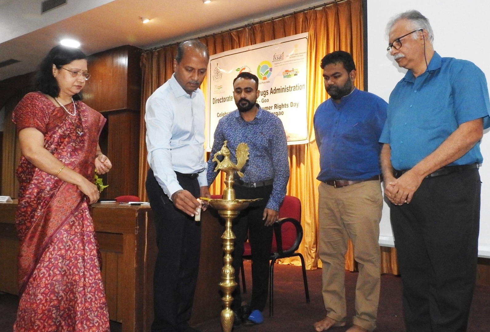 The Goan EveryDay: Consumer is king, says director, but no word on ...