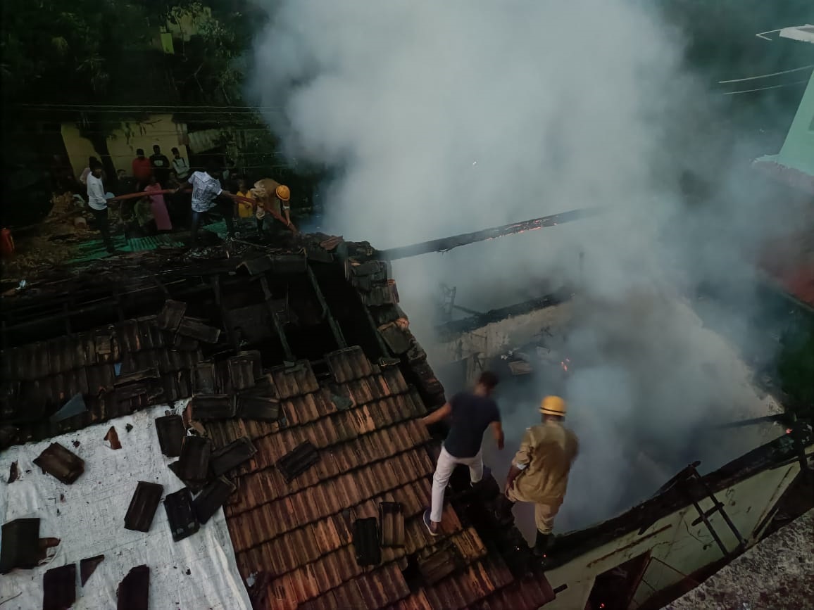 The Goan EveryDay: One house gutted in fire, another partially damaged ...