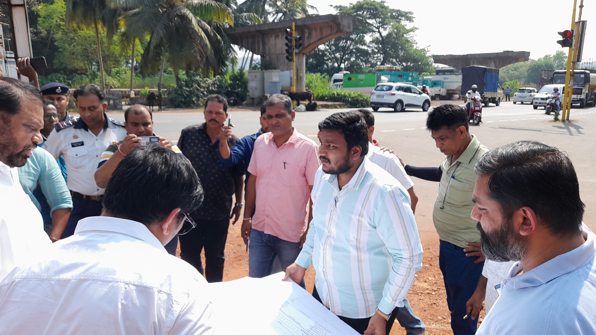 The Goan EveryDay: Chimbel junction inspected to moot traffic plan ...
