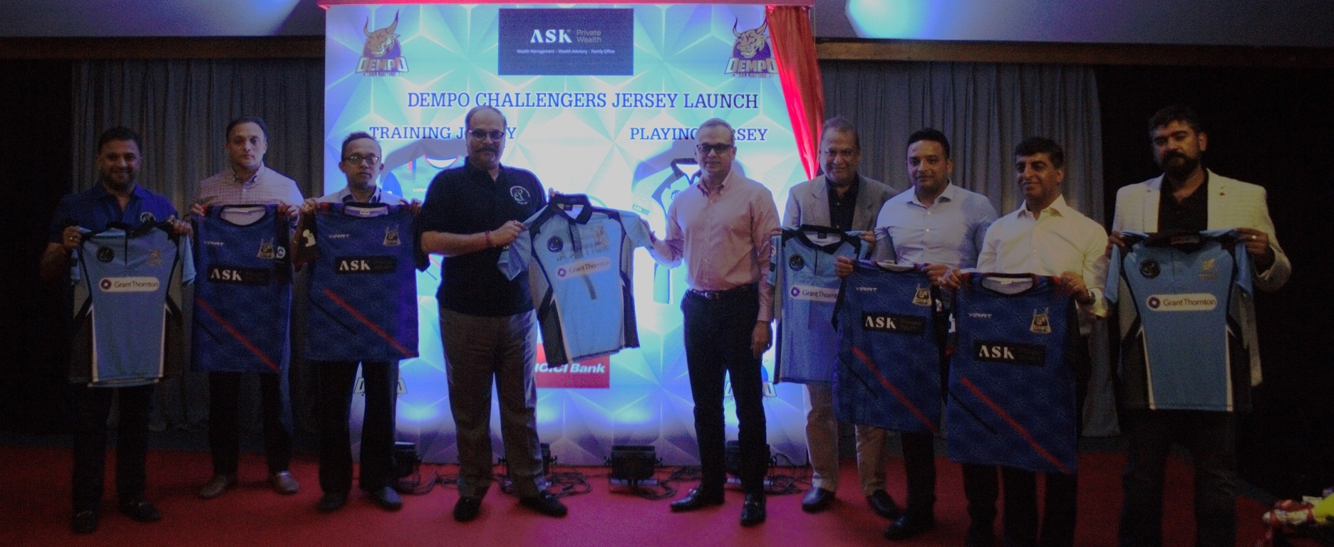 The Goan EveryDay: ﻿Dempo Challengers unveil jersey for PGML 2.0
