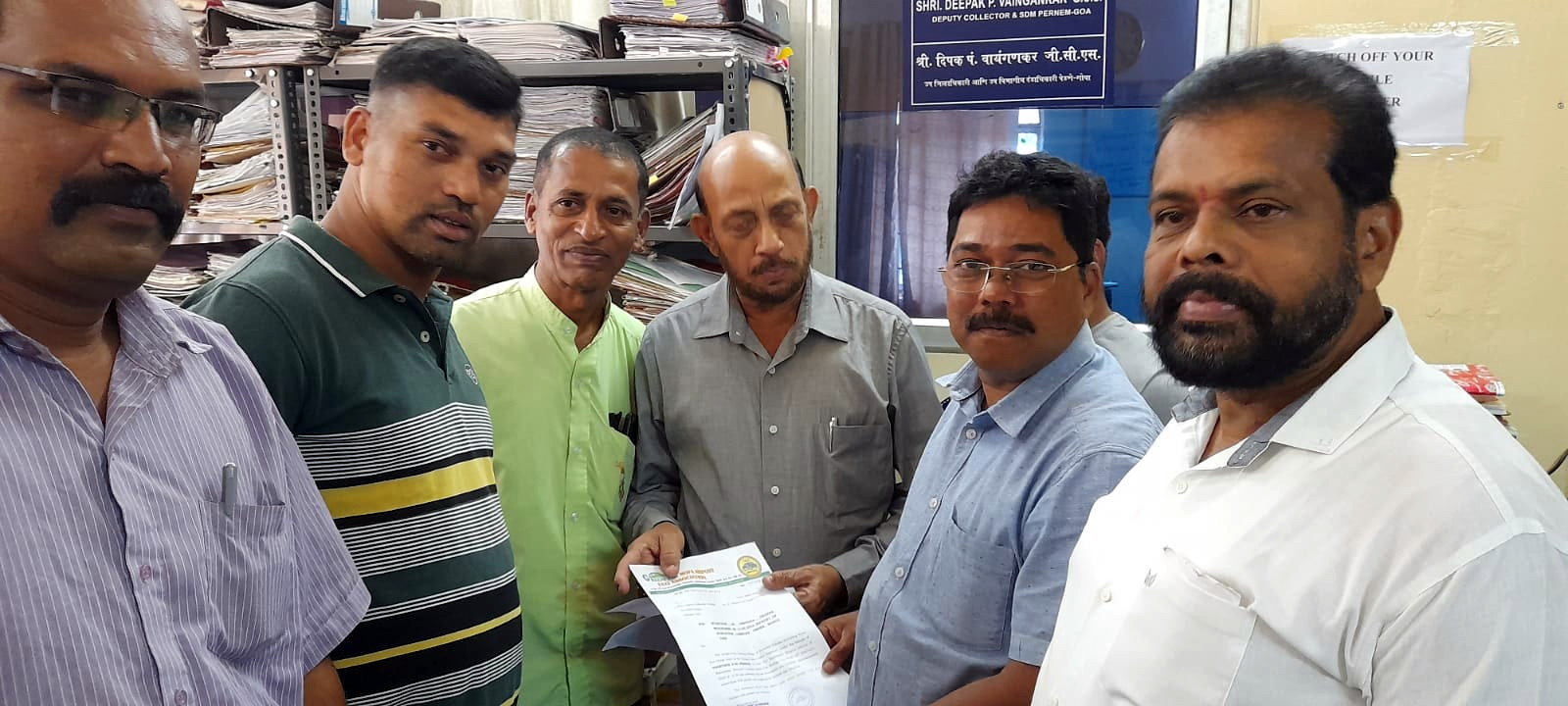 The Goan EveryDay: Taximen threaten agitation if no yellow-black taxi ...