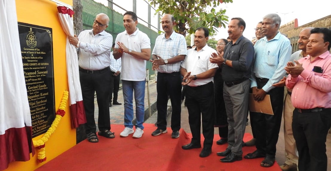 The Goan EveryDay: Sports Minister inaugurates tennis court at Fatorda