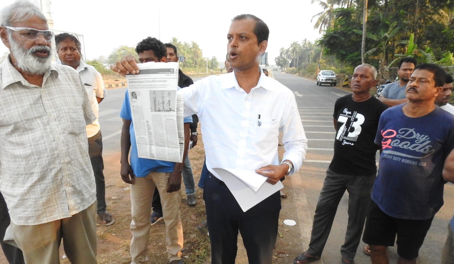 The Goan EveryDay: Nuvem locals up in arms over installation of mobile ...